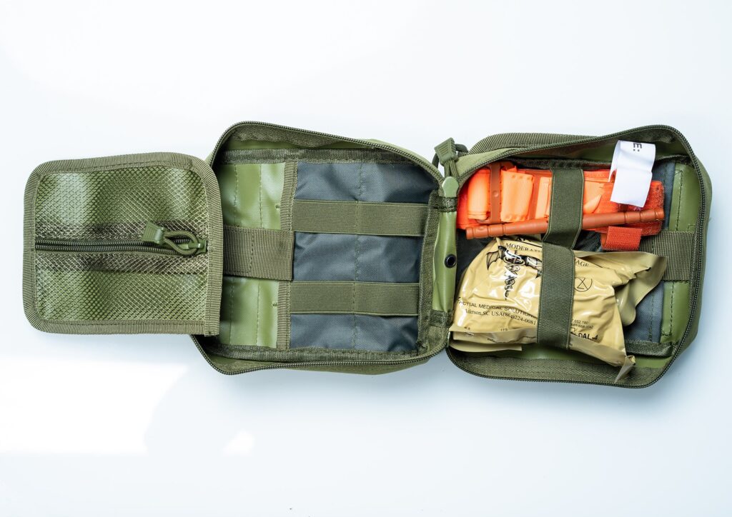 Rip-a-Way IFAK L-koko - Tammed Oy